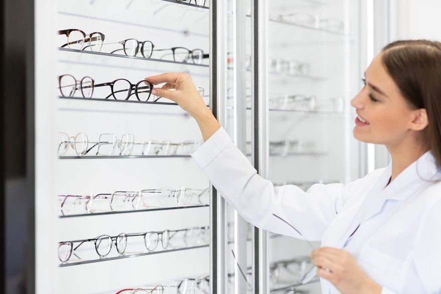 EYE CARE INSTITUTE | Higher Diploma in Optometry | Diploma in Optometry ...